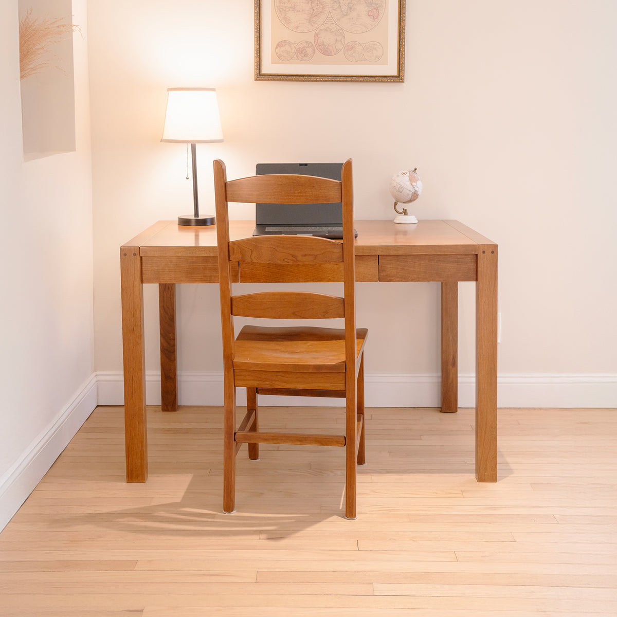 Miter Leg Writing Desk – HUNT Country Furniture